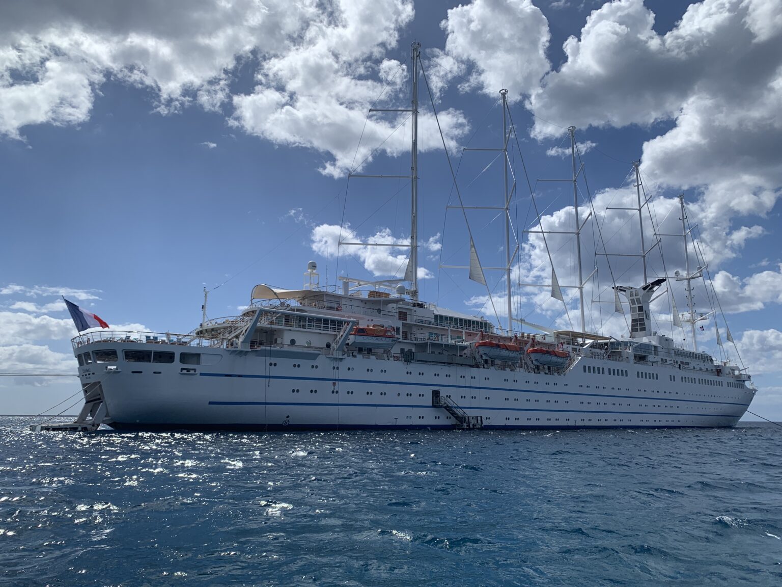 Club Med Cruise: A Luxurious Sailing Experience